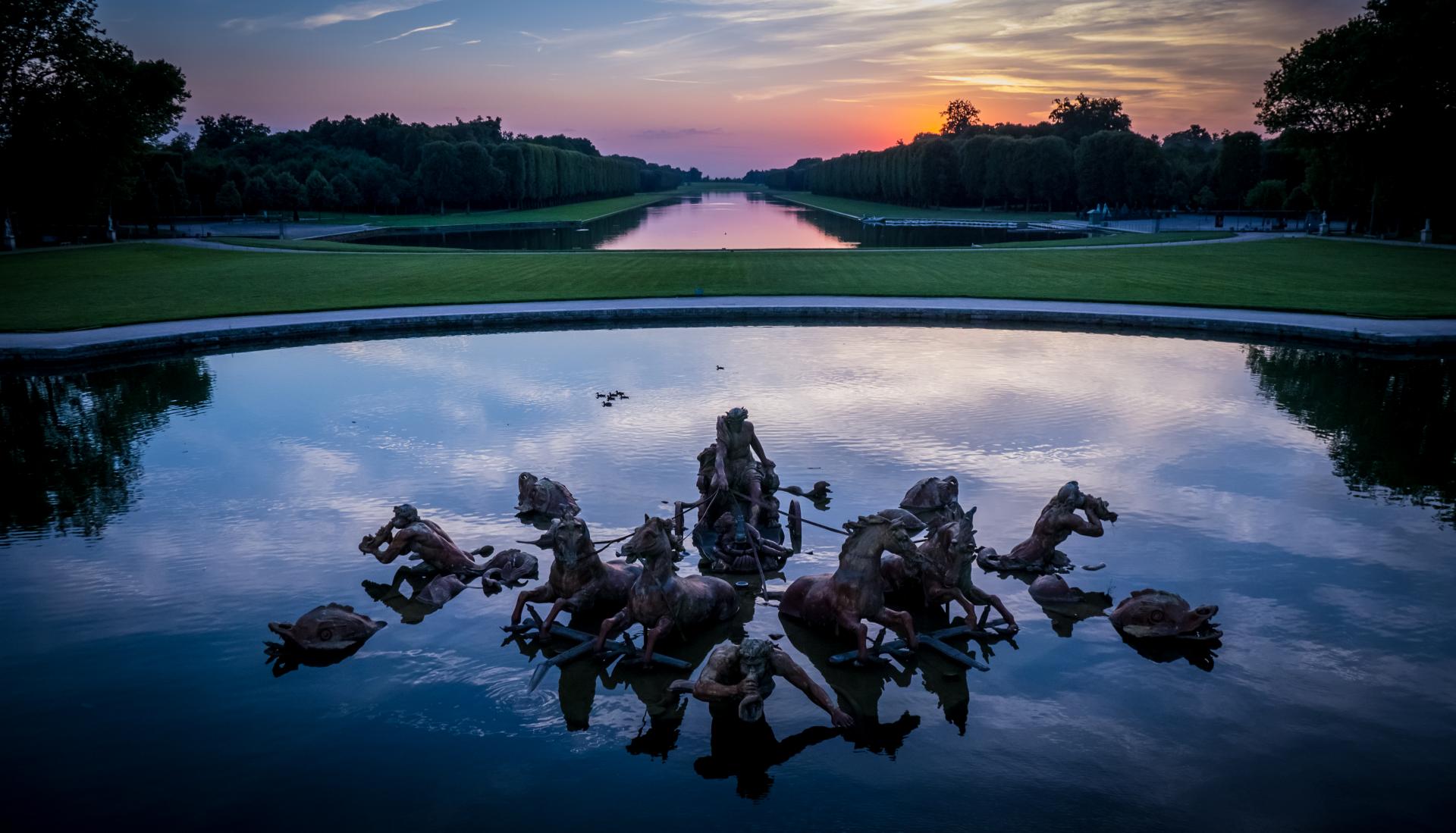 Le bassin du char d’Apollon | Palace of Versailles